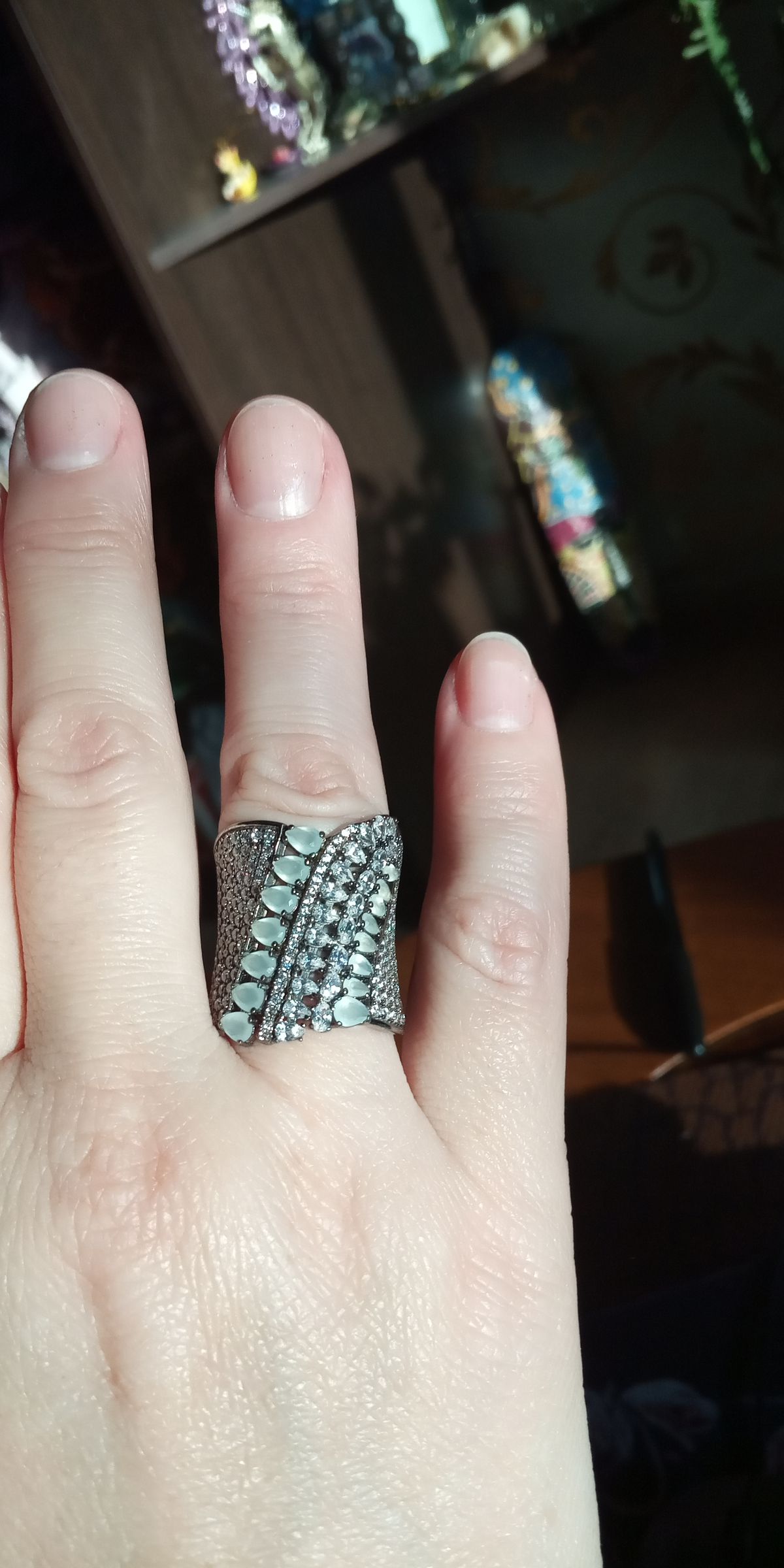 Серебряное кольцо с алпанитом и фианитами SUNLIGHT: чёрное серебро 925 ...